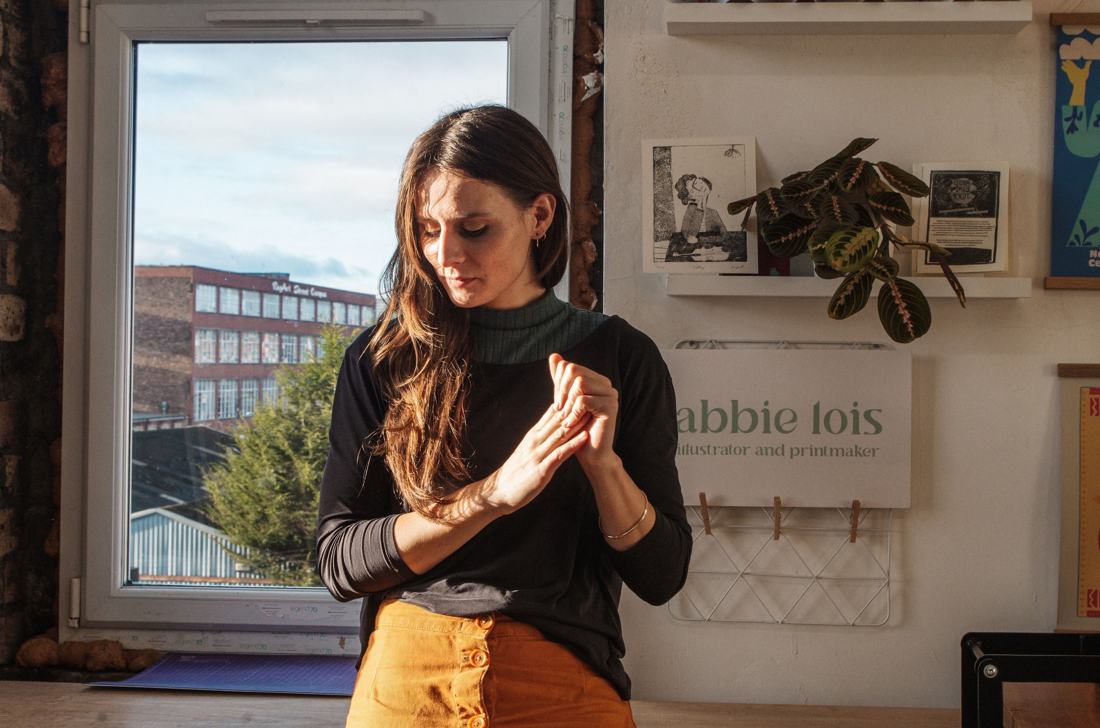 A Conversation with Abbie Lois: Folklore, Printmaking, and the Magic o – Òr